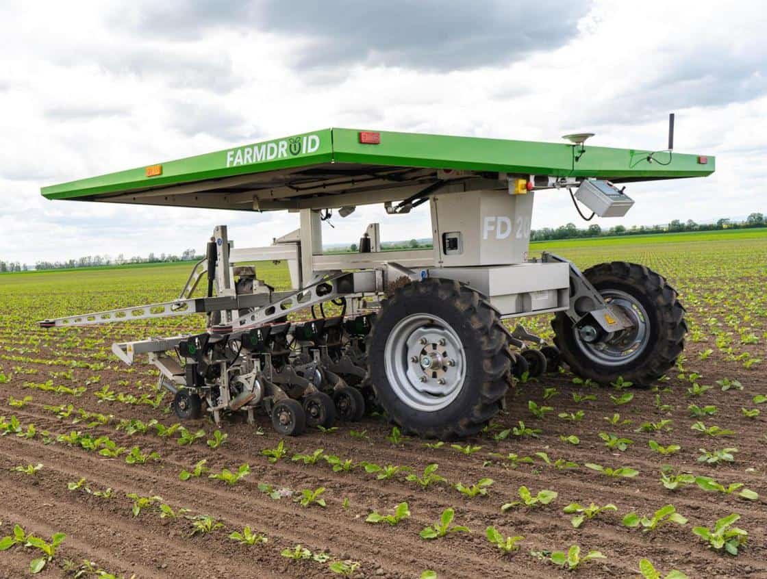 New technology: Solar-powered robot for drilling and weeding | Agritech ...