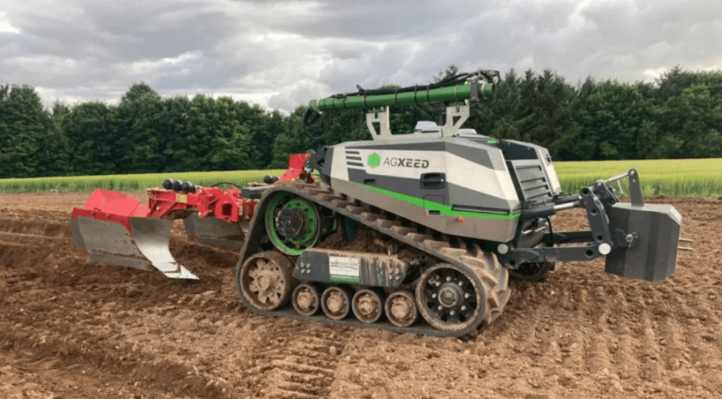 Old Macdonald had a robot: Driverless tractors appear on farms ...